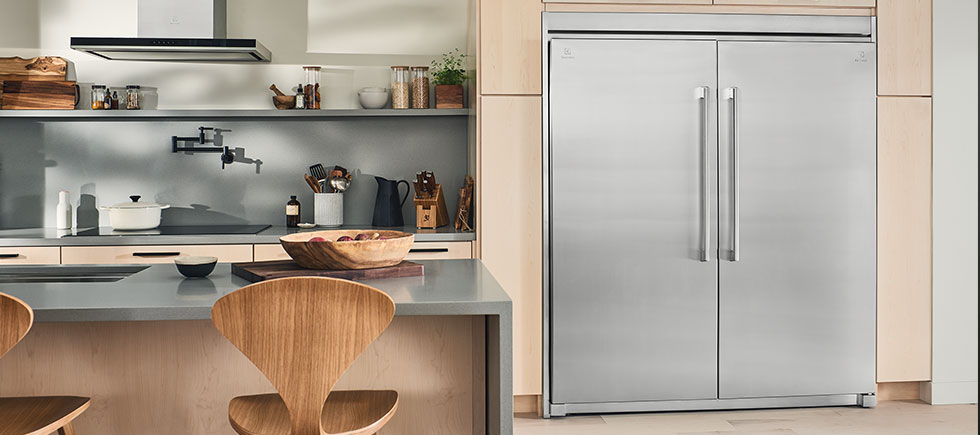 Single-Door Refrigerator and Freezer - Cenwood Appliance